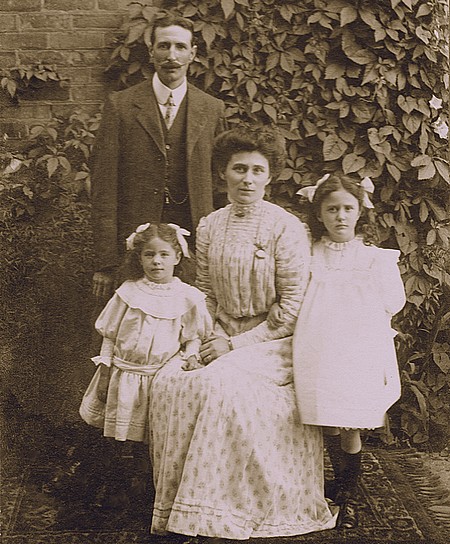 Gilbert Family History - The Hewitt and Hedgecott families